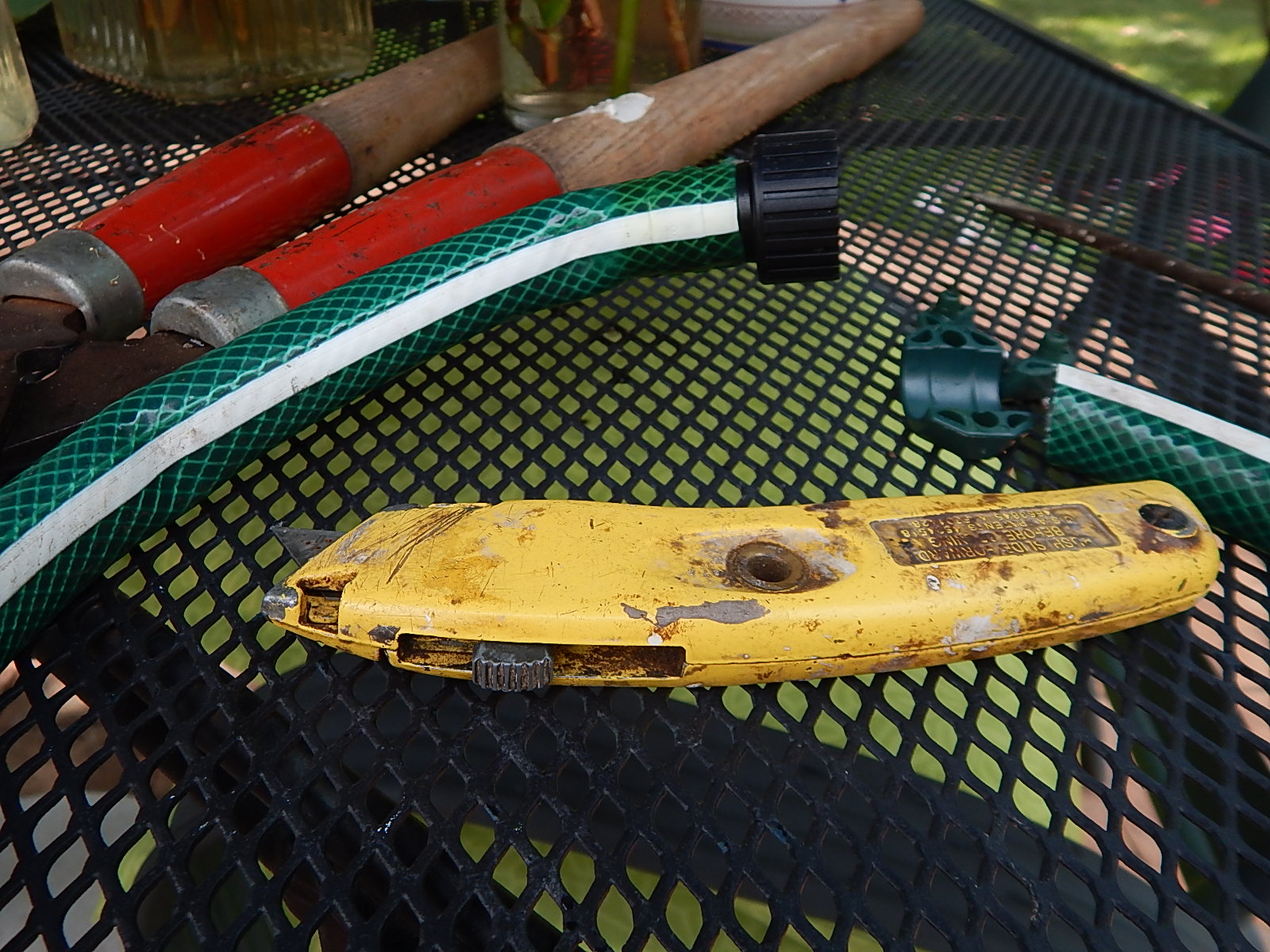 How To Fix a Hose in 6 Easy Steps | The Arch City Gardener